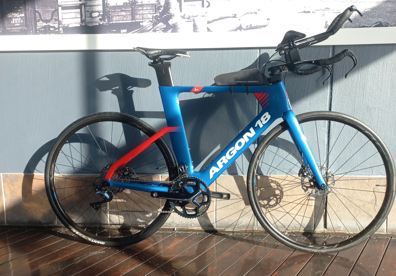 Argon 18 E117 Disc | Triathlon & Time Trial Bikes | Bike Hub