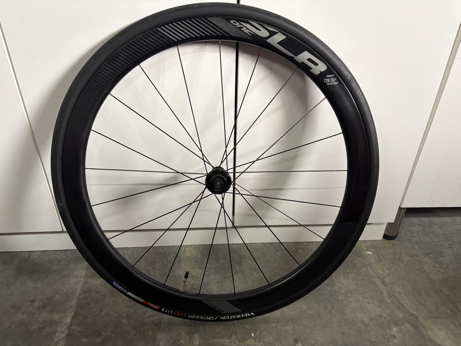 Giant SLR1 carbon front wheel | Road Bike Rims | Bike Hub