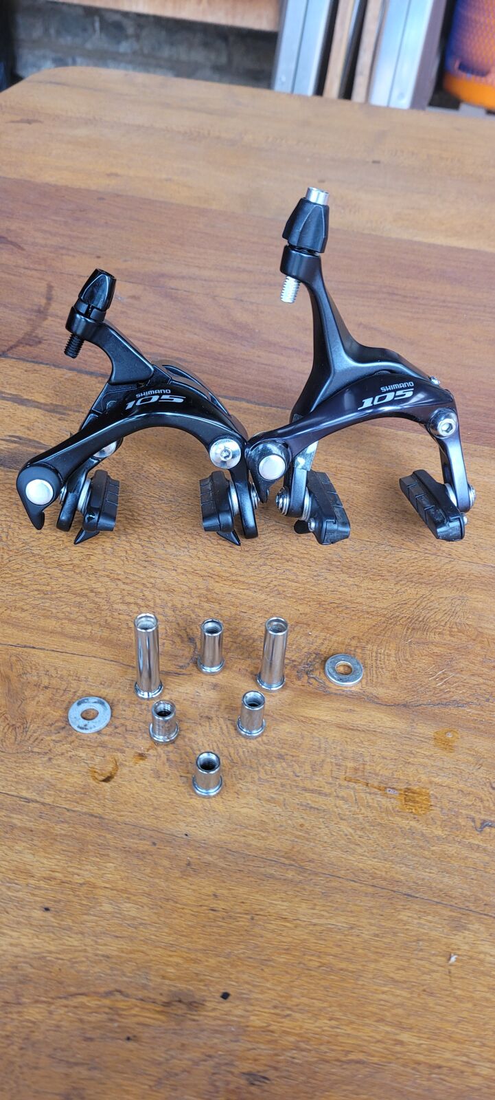 Shimano 105 Dual Pivot Brake Calipers | Road Bike Brakes | Bike Hub