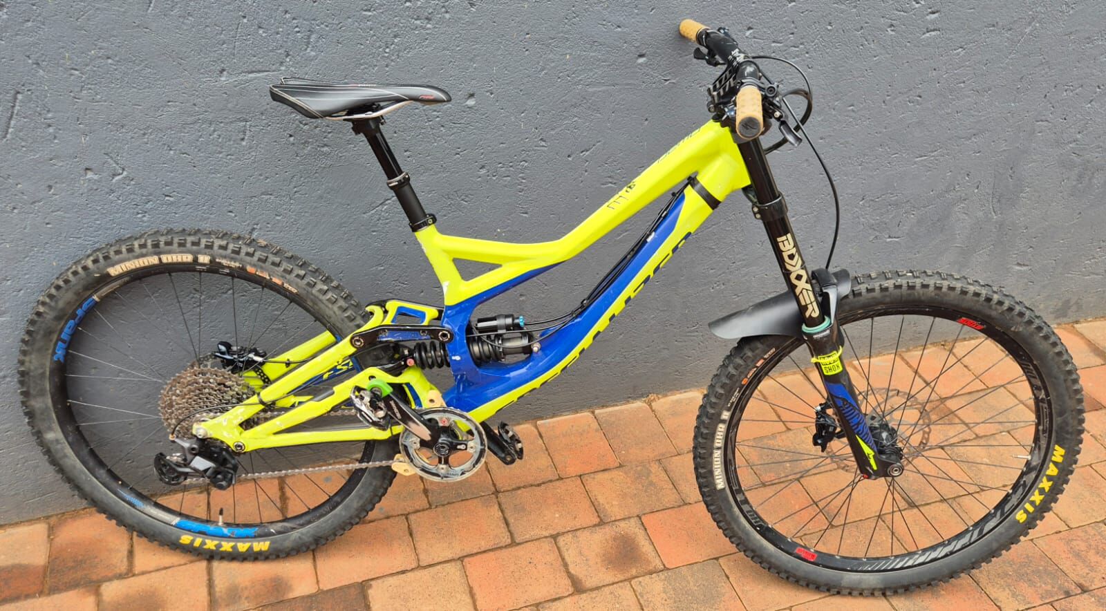 Specialized Demo 8 | Downhill Bikes | Bike Hub