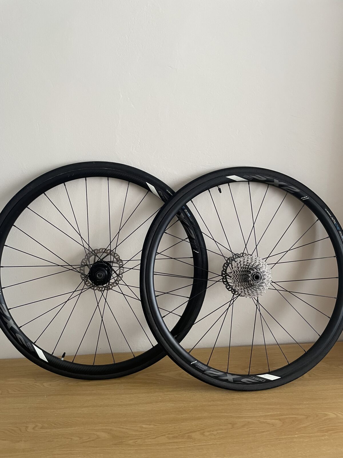 Giant SX2 disc wheelset | Road Bike Wheels | Bike Hub