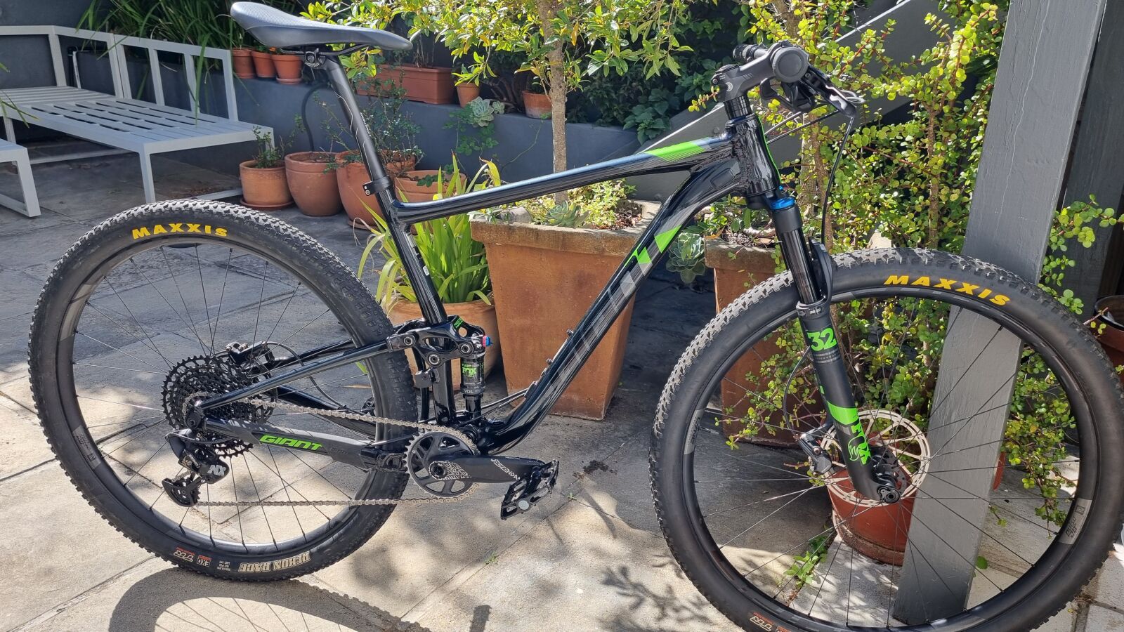 Giant Anthem 29 2 (NX Eagle) + Extras | Dual Suspension Mountain Bikes ...