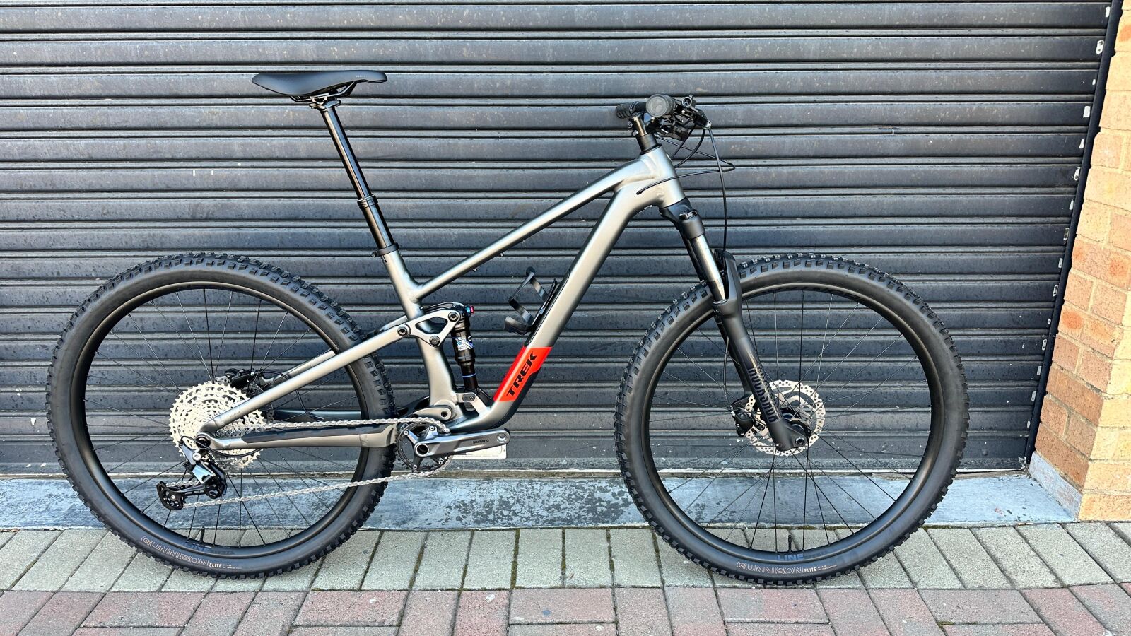NEW TREK TOP FUEL 5 GEN 4 2025 | Dual Suspension Mountain Bikes | Bike Hub