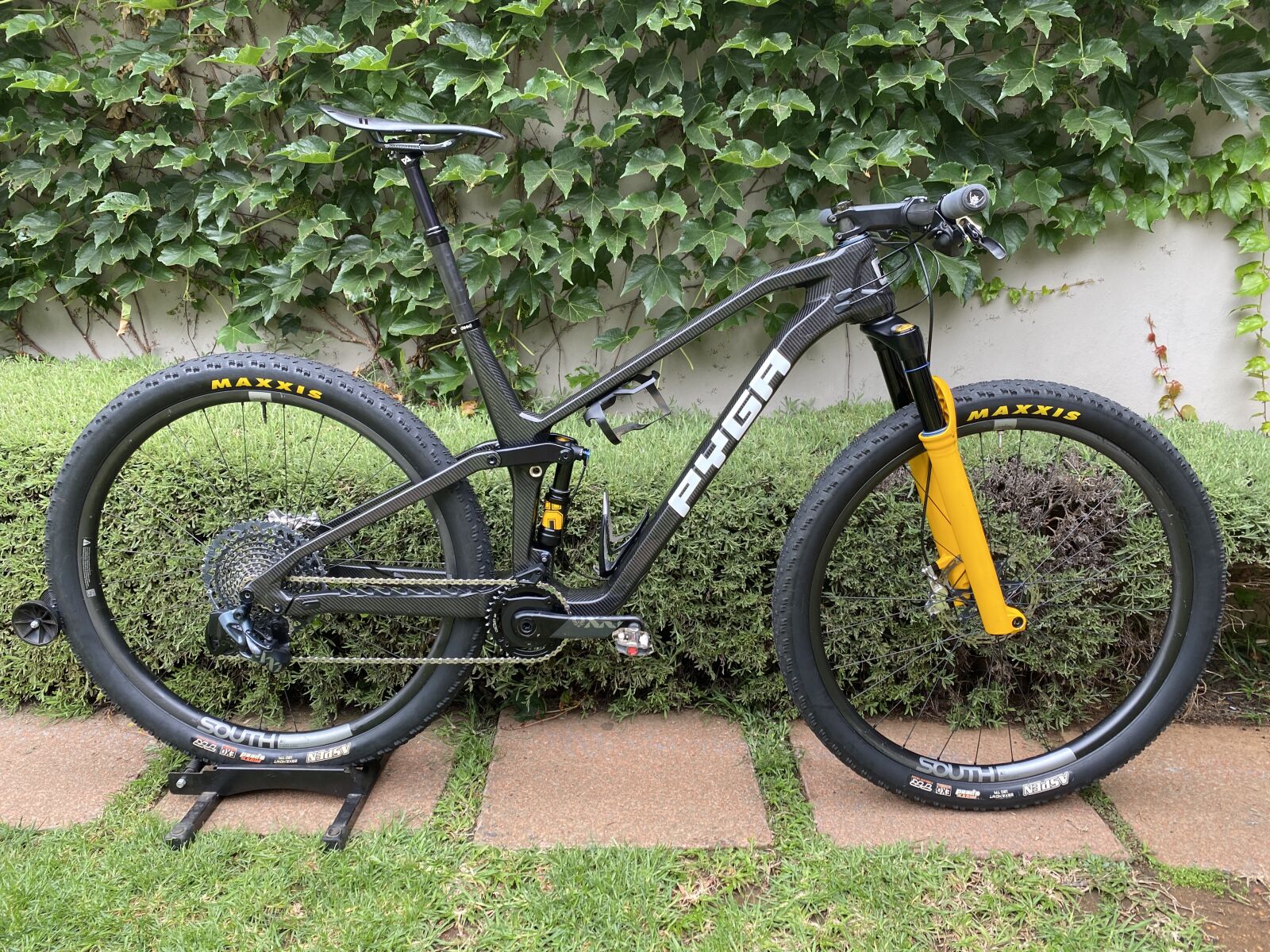 PYGA Mobu | Dual Suspension Mountain Bikes | Bike Hub