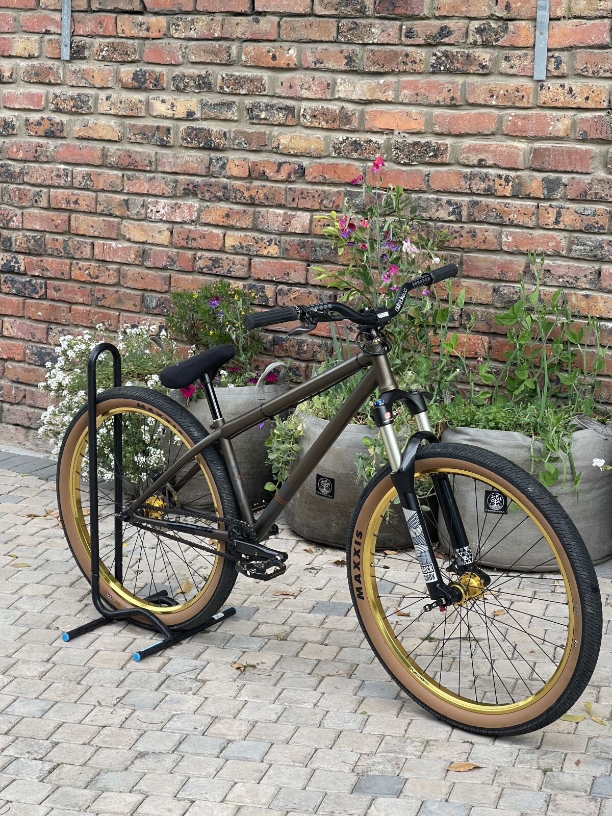 OCTANE VOID ONE. | Dirt Jump Bikes | Bike Hub