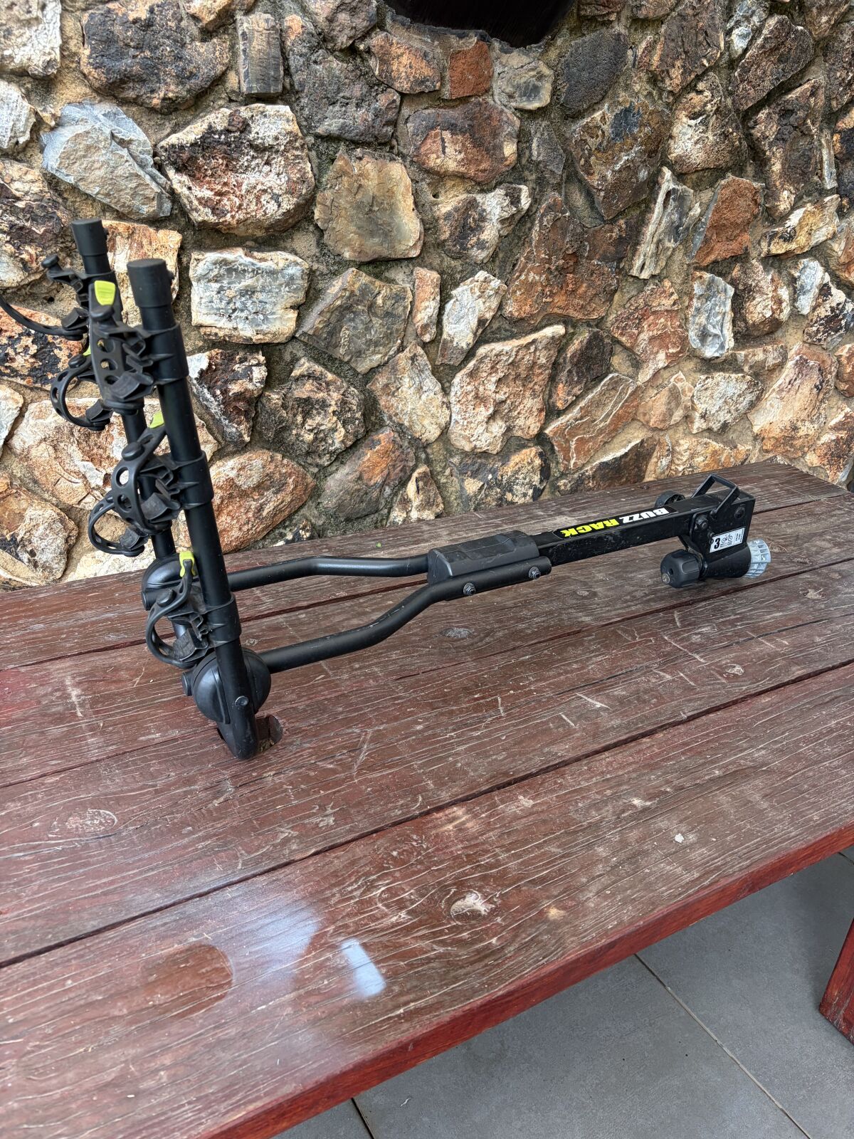 Buzz rack. 3 bike | Bike Racks | Bike Hub