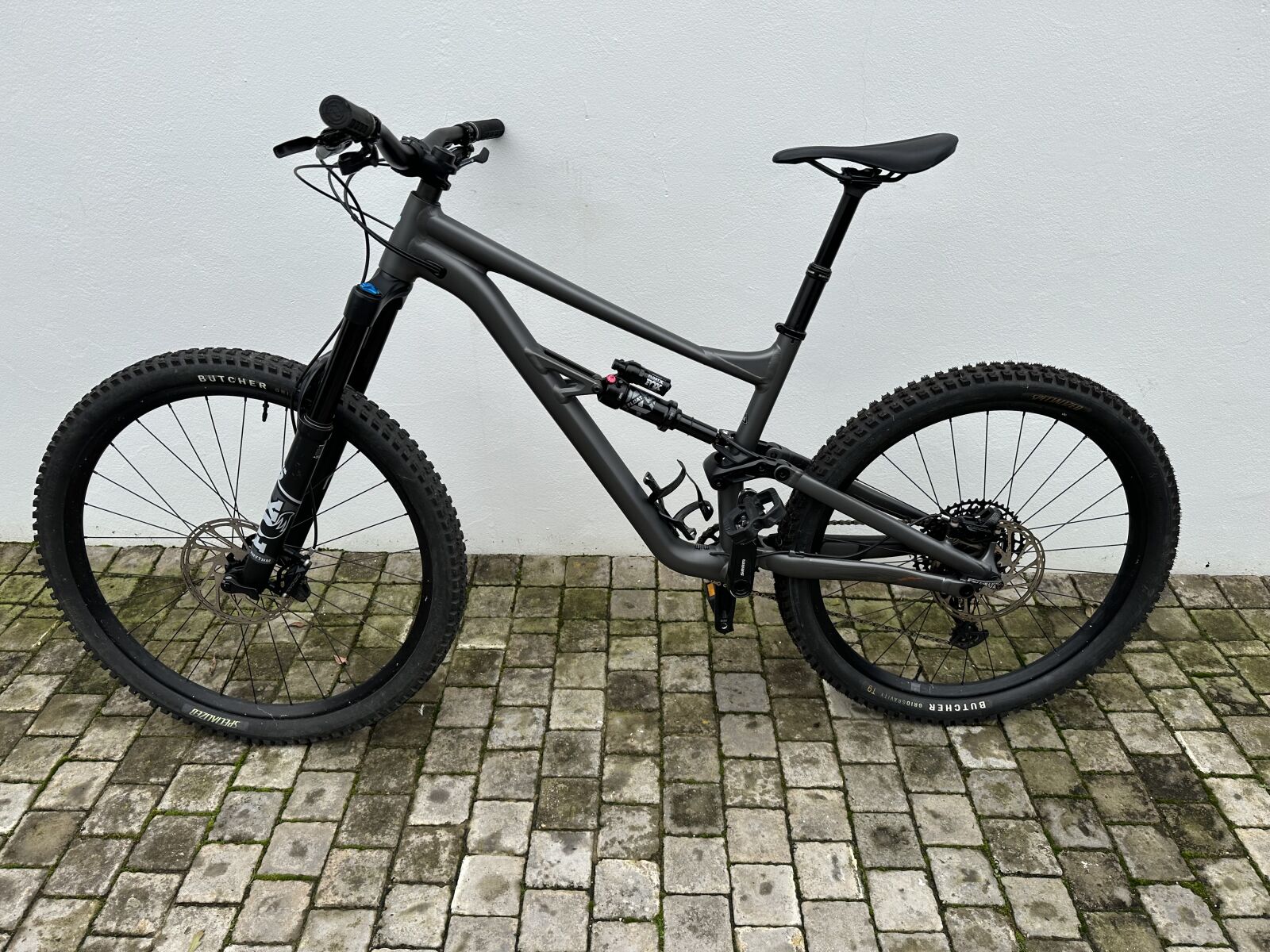 Specialized Status 160 make an offer. | Dual Suspension Mountain Bikes ...