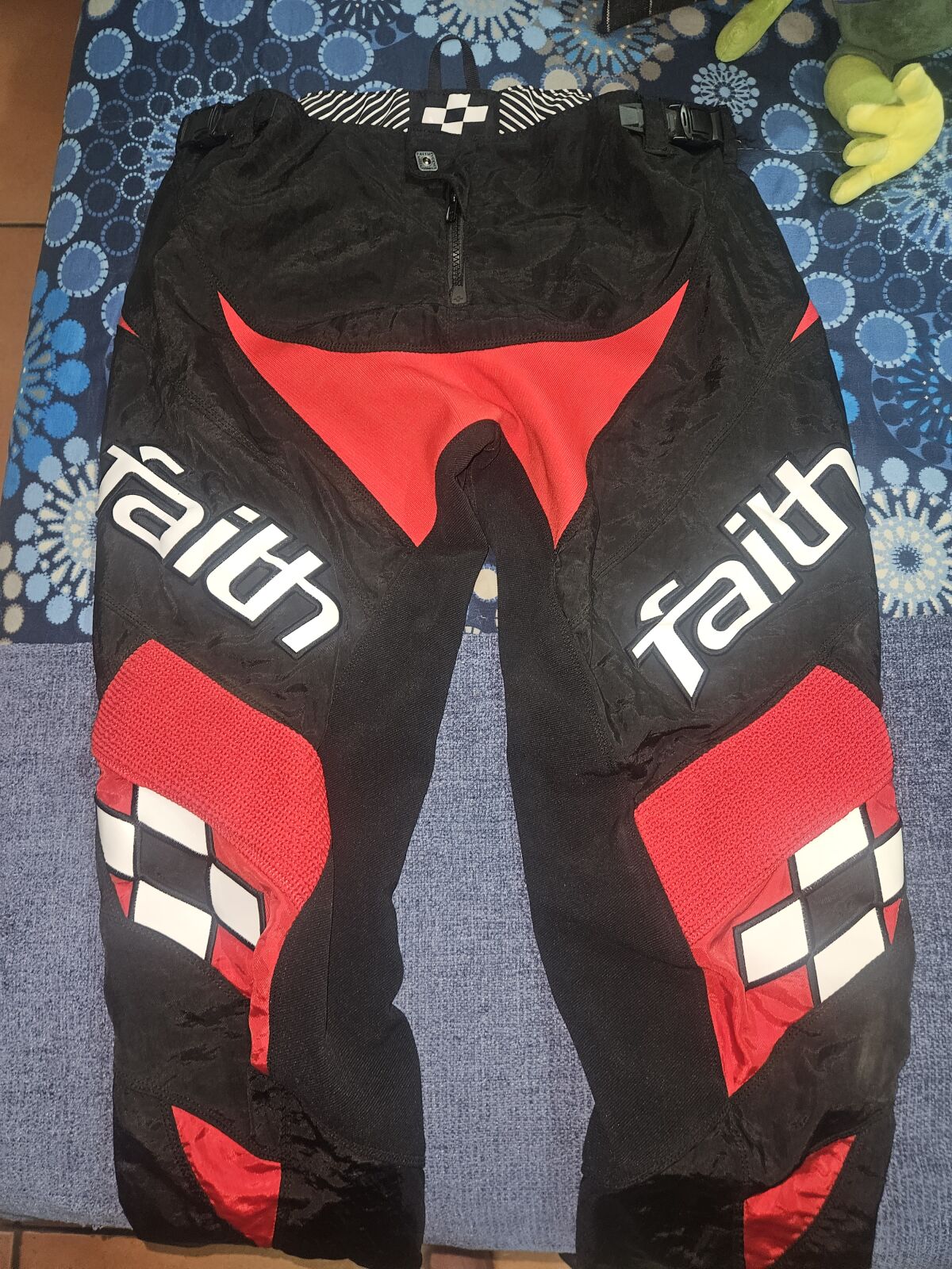 Faith Eclipse BMX/MTB pants | Protective Gear | Bike Hub