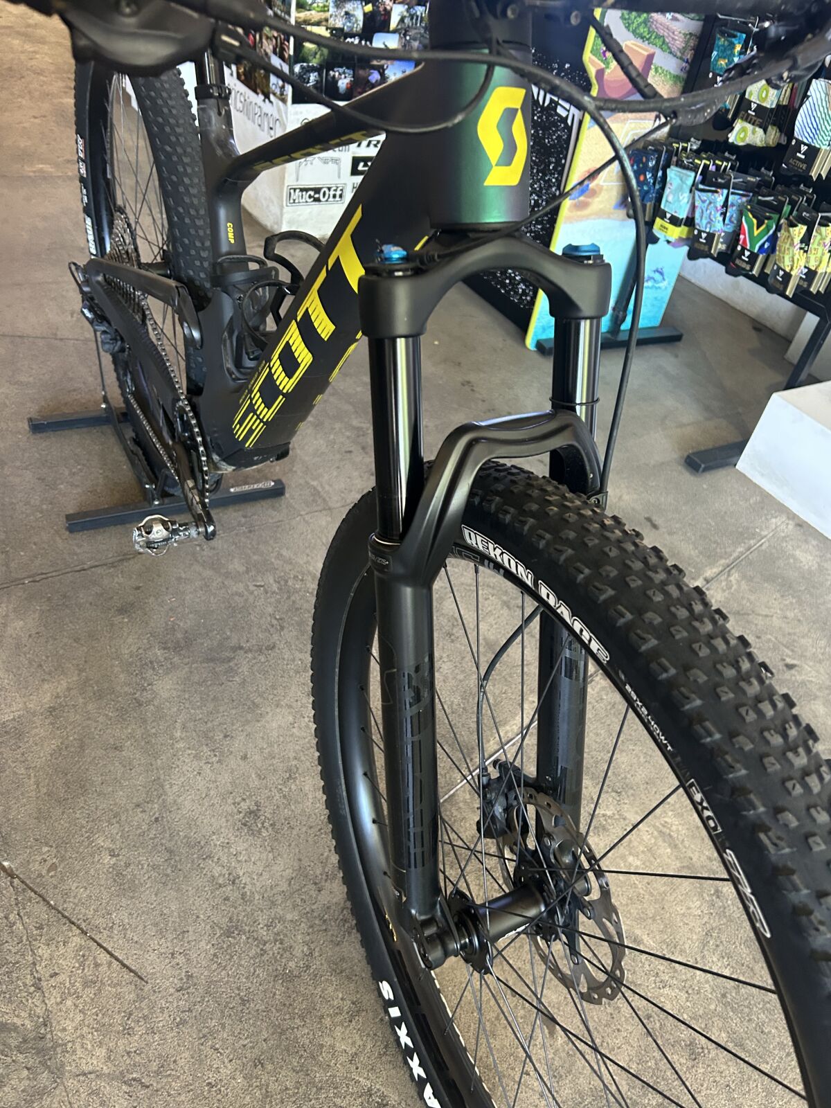 Scott Spark RC Comp | Dual Suspension Mountain Bikes | Bike Hub