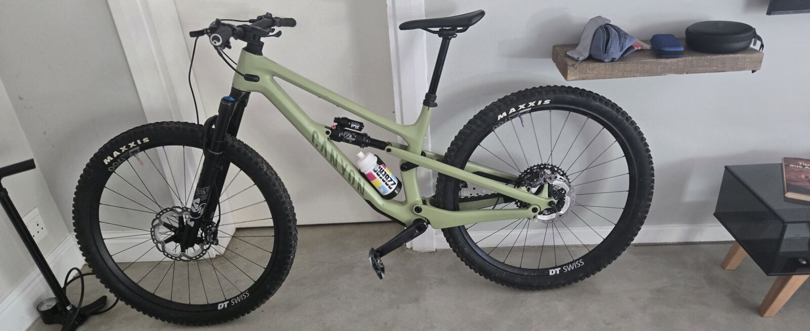 Canyon Spectral 125 CF 8 | Dual Suspension Mountain Bikes | Bike Hub