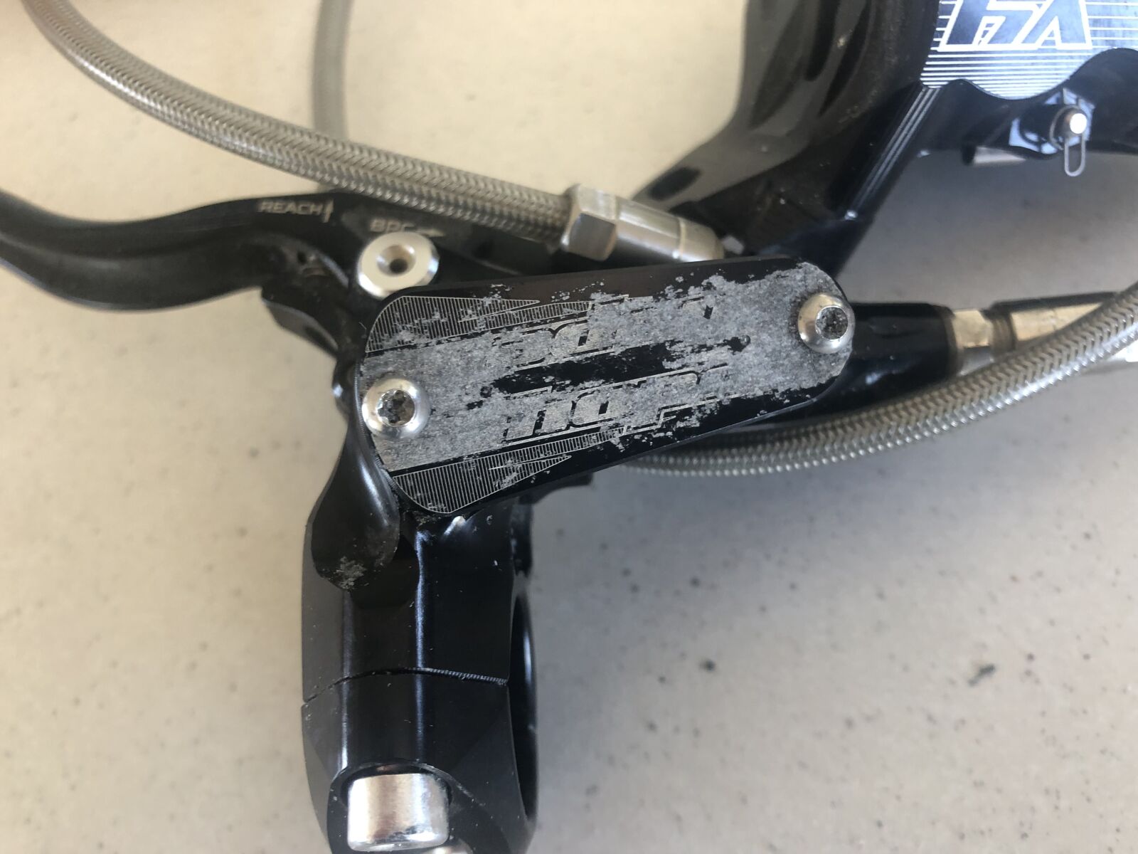 Hope V4 front brake | Mountain Bike Brakes | Bike Hub