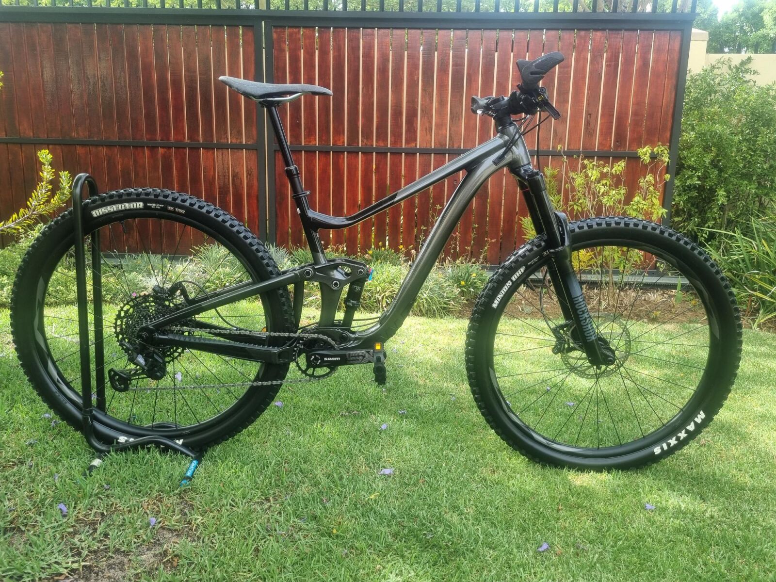 Giant Trance X - Medium | Dual Suspension Mountain Bikes | Bike Hub
