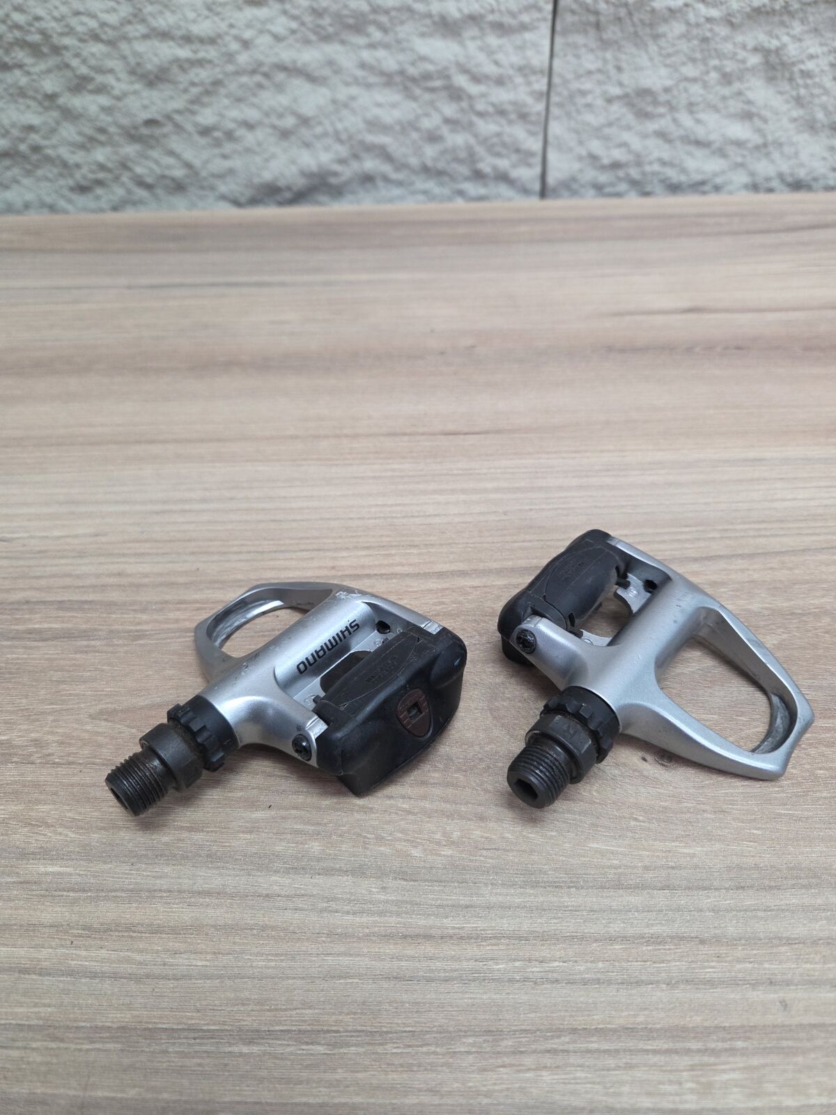 SHIMANO PD-R540 PEDALS | Pedals | Bike Hub