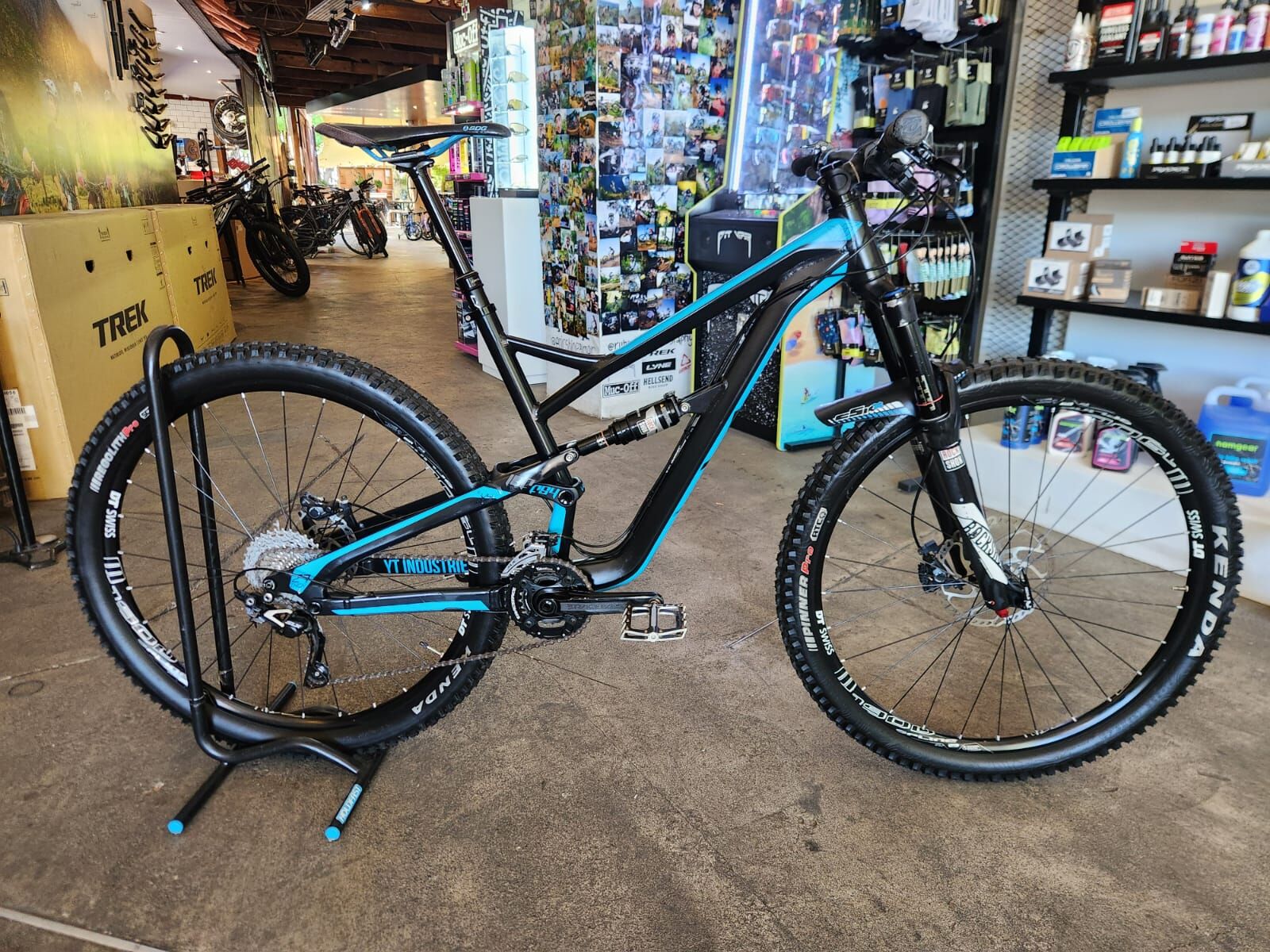 YT Jeffsy Comp ( LIKE NEW ) | Dual Suspension Mountain Bikes | Bike Hub
