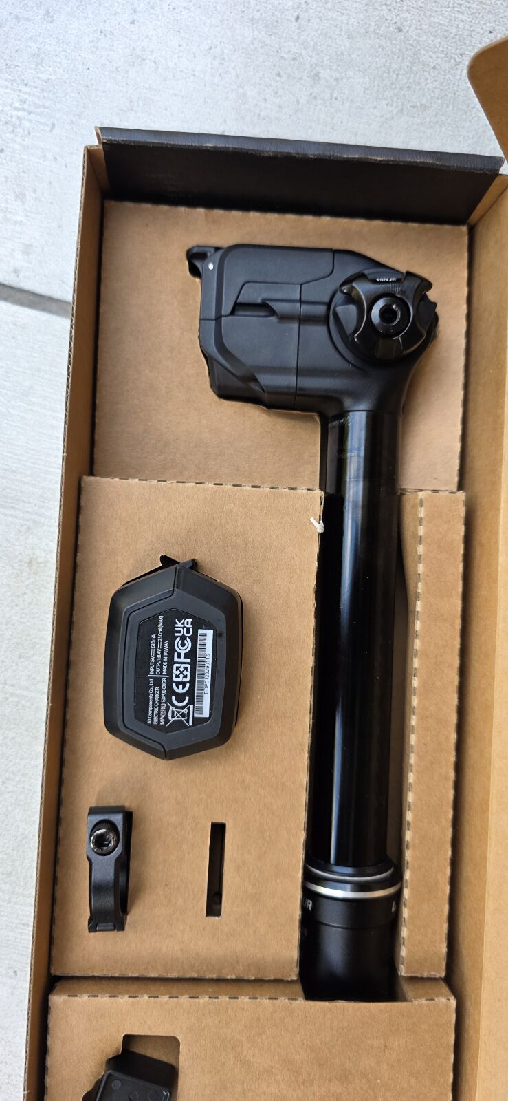 Brand new Lyne E-Contour dropper + spare battery | Dropper Seat Posts ...