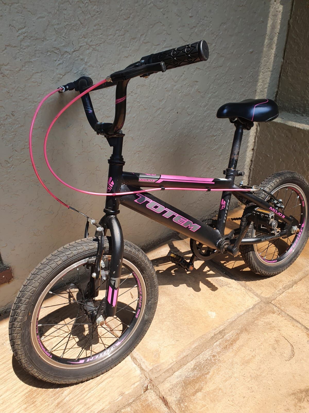 16" Totem Mojo 2 BMX Bike (Black/Pink/Grey) | Kids Bikes | Bike Hub