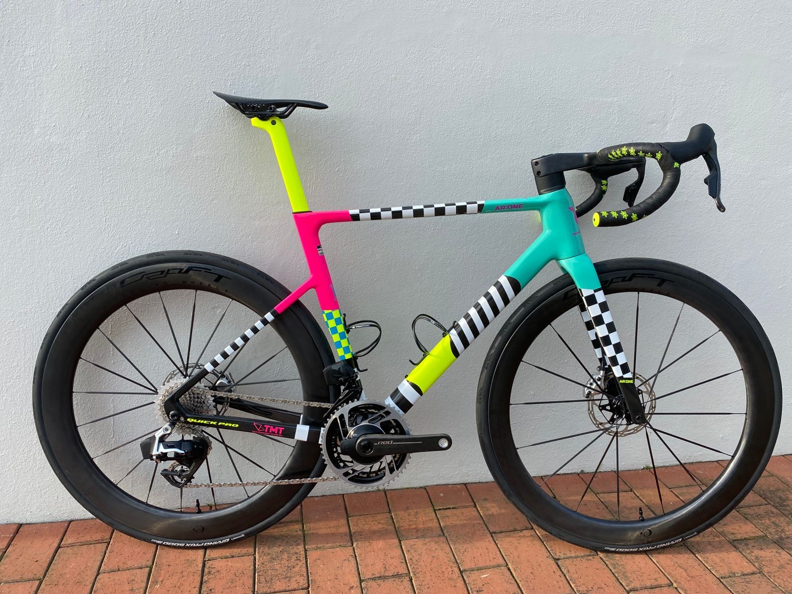 Quick Pro AR:One | Road Bikes | Bike Hub
