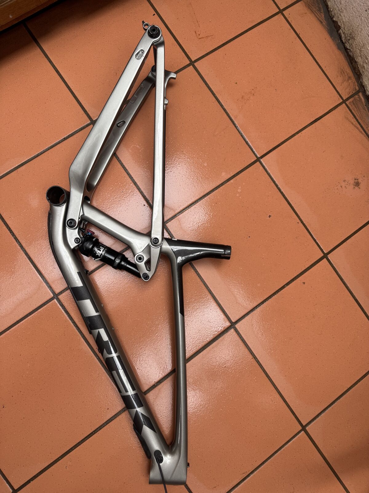Trek Top Fuel Gen 2 Carbon | Dual Suspension Mountain Bike Frames ...