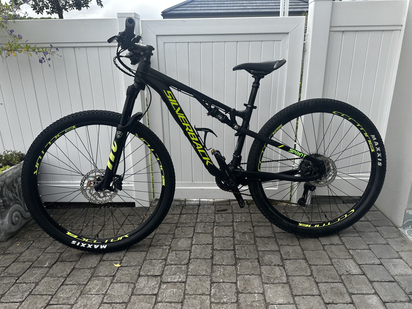 Silverback Sprint 1 | Dual Suspension Mountain Bikes | Bike Hub