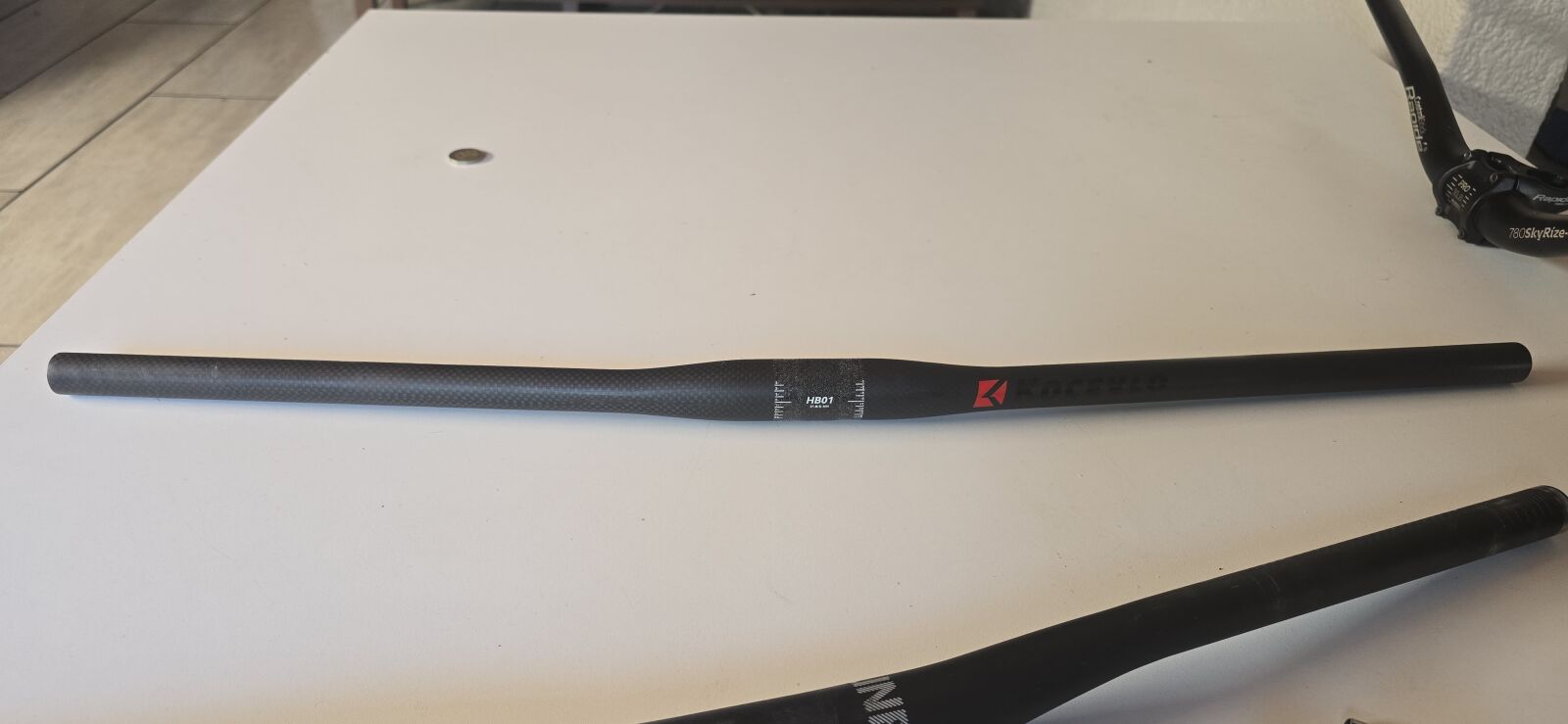 Carbon bar and aluminum stem | Handlebars | Bike Hub