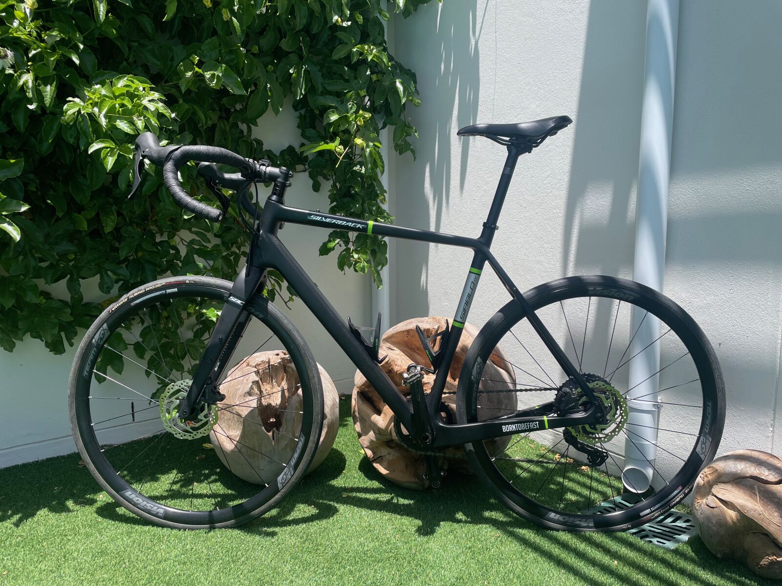 Silverback Siablo CF Carbon Gravel Bike | Gravel Bikes | Bike Hub