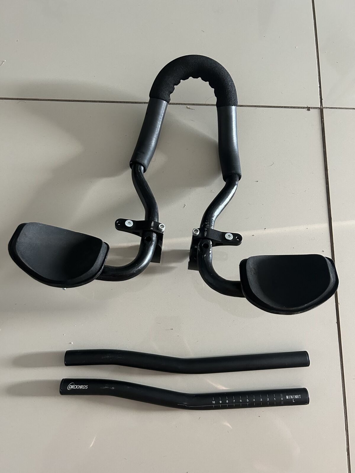 Tri bars | Handlebars | Bike Hub