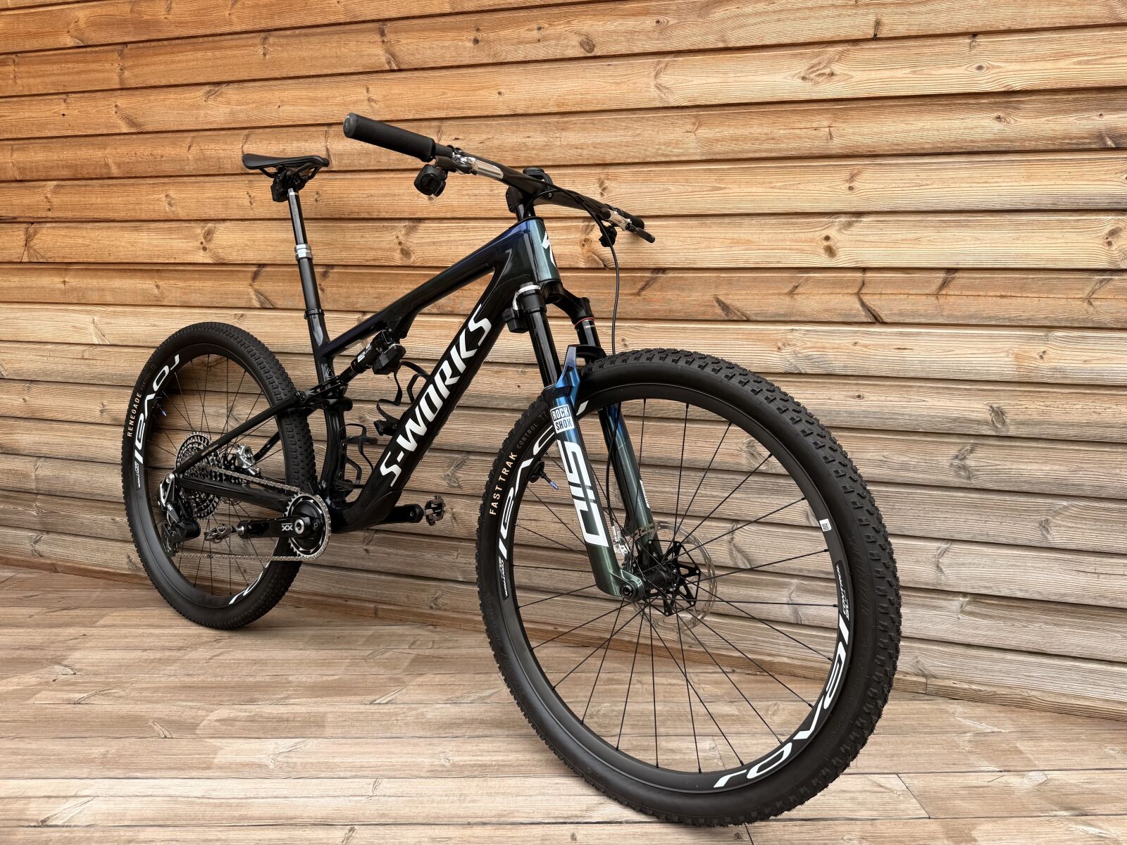 S-Works Epic 8 Ultimate Flight Attendant | Dual Suspension Mountain ...