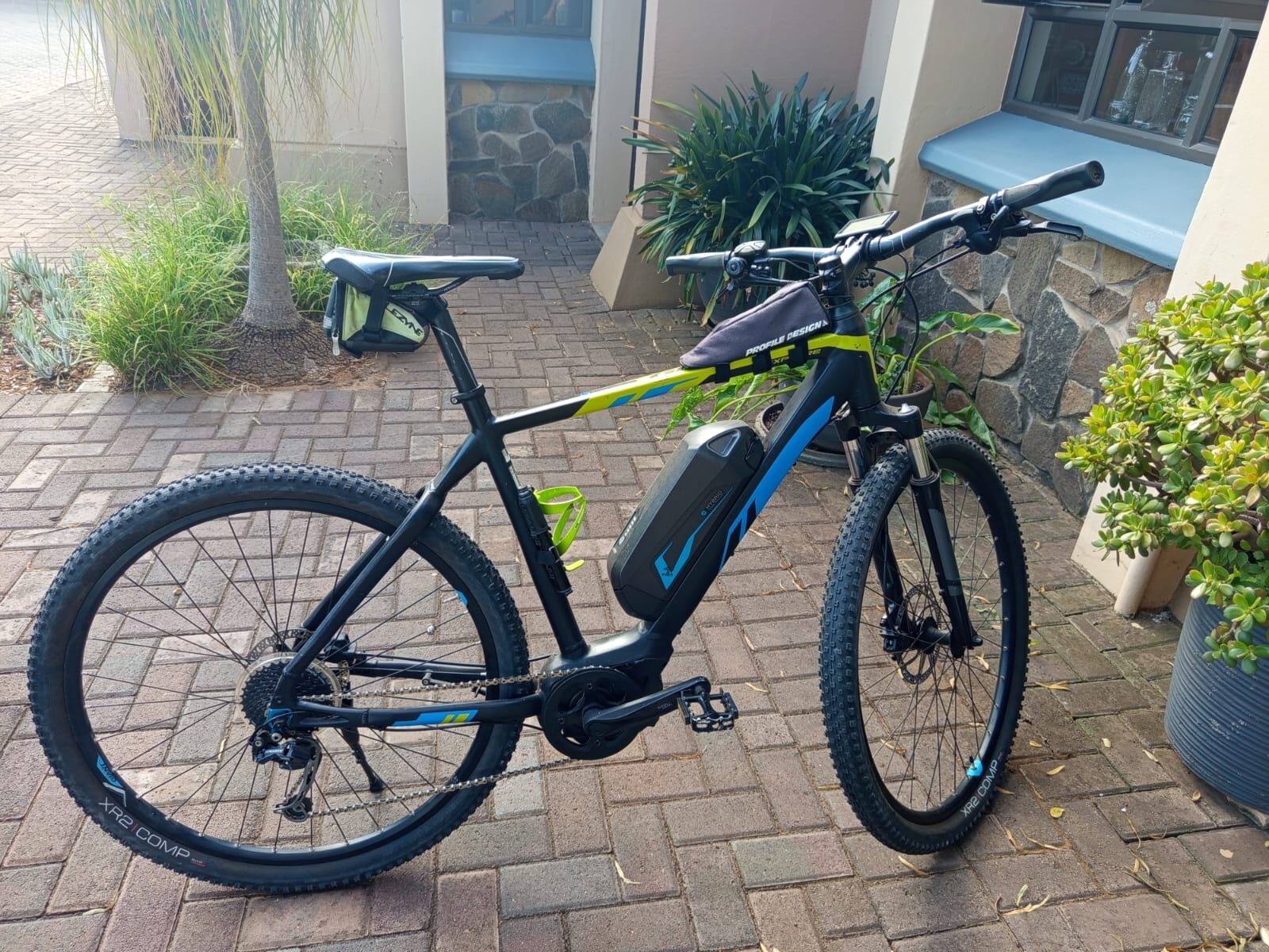 Giant Explore E+XC Low Mileage (416km) L Frame | Hardtail Mountain E ...