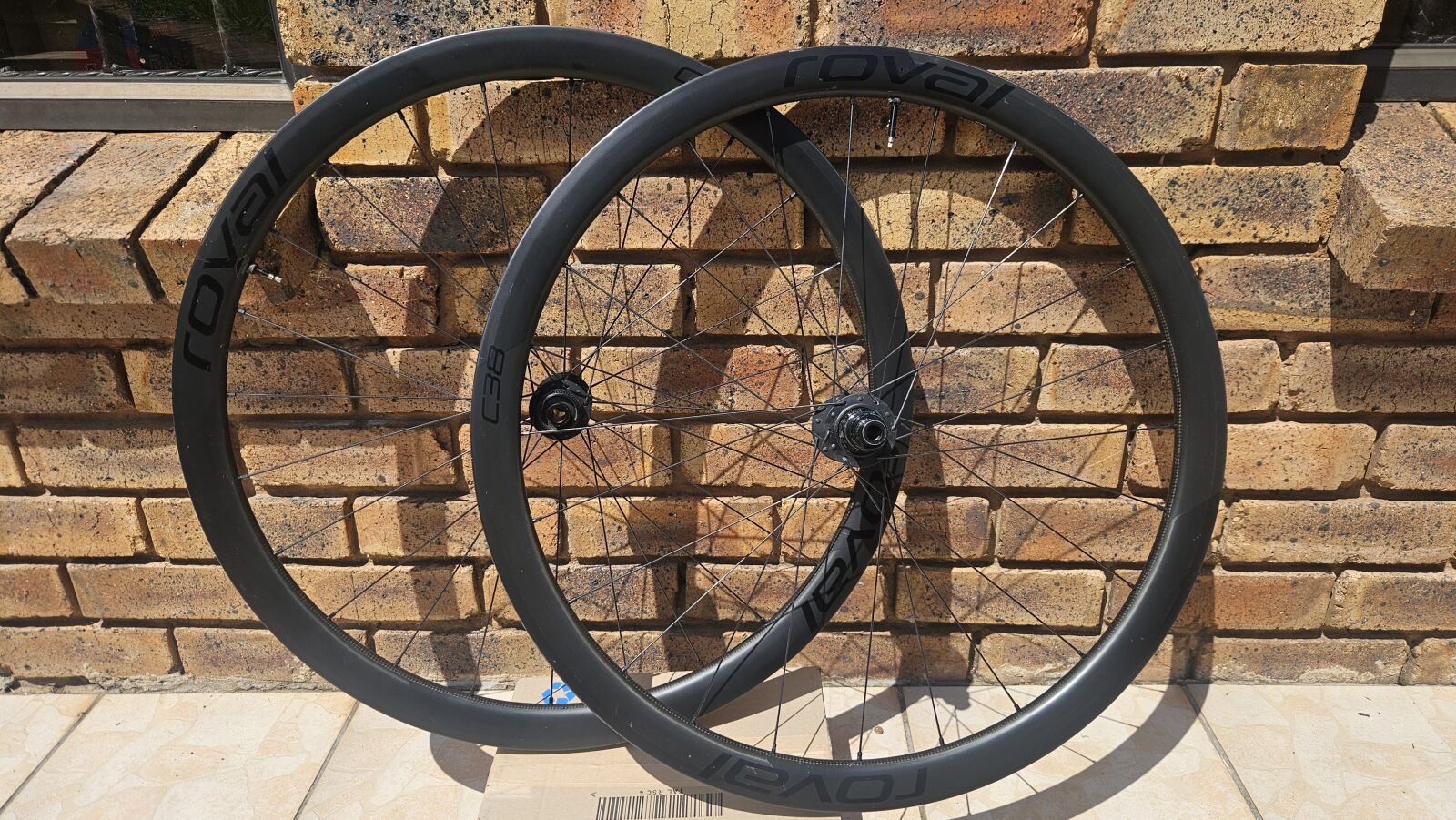 Roval Rapide C 38 Wheelset | Road Bike Rims | Bike Hub