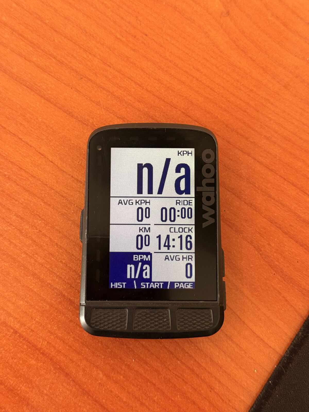 Wahoo ELEMNT ROAM V1 GPS Bike Computer Bundle | Computers & GPS | Bike Hub