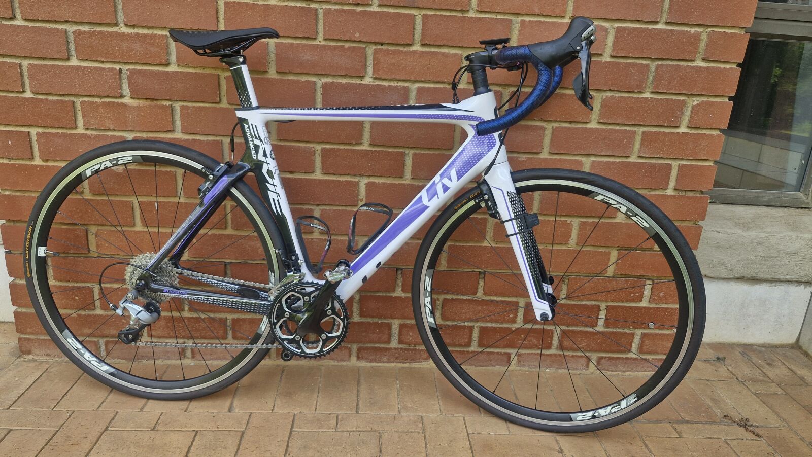 Liv Envie Advanced Medium | Road Bikes | Bike Hub