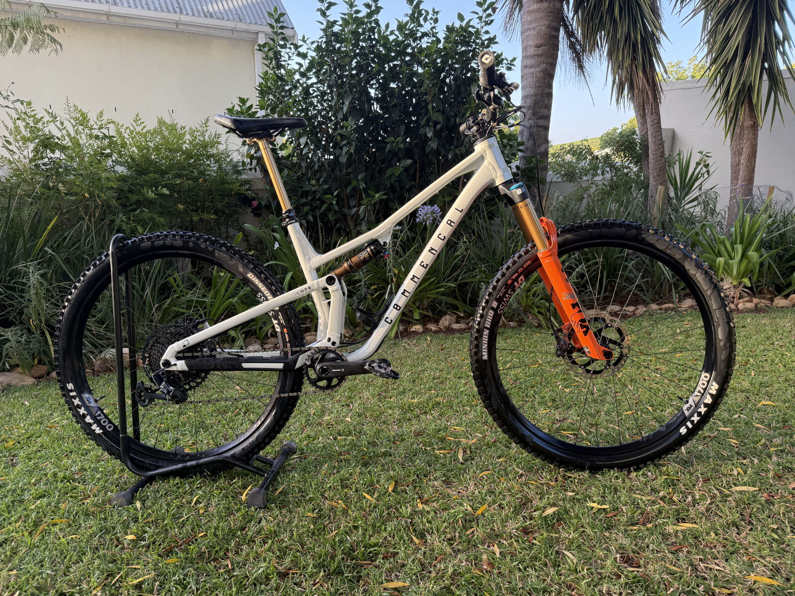 Commencal T.E.M.P.O Signature *PRICE DROP* | Dual Suspension Mountain ...