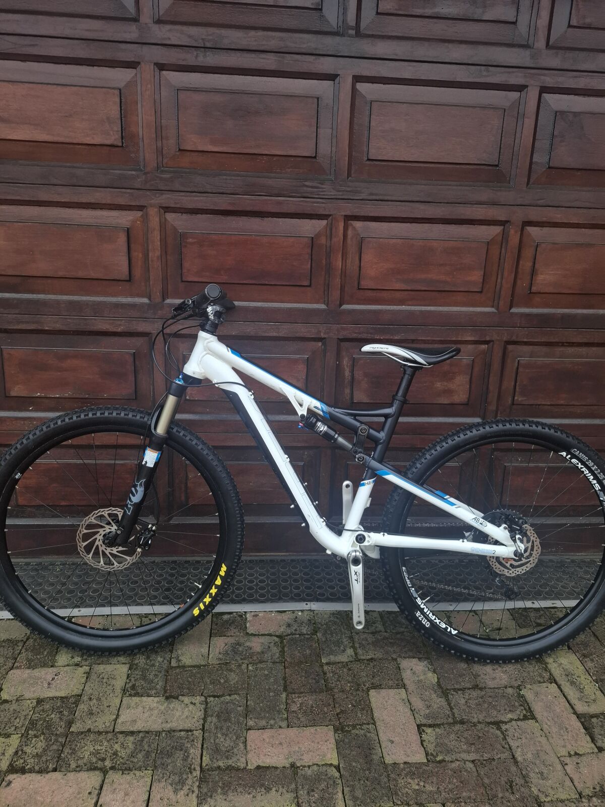 Trek Hifi Pro(Genesis 2) 29 Mountain Bicycle | Dual Suspension Mountain ...