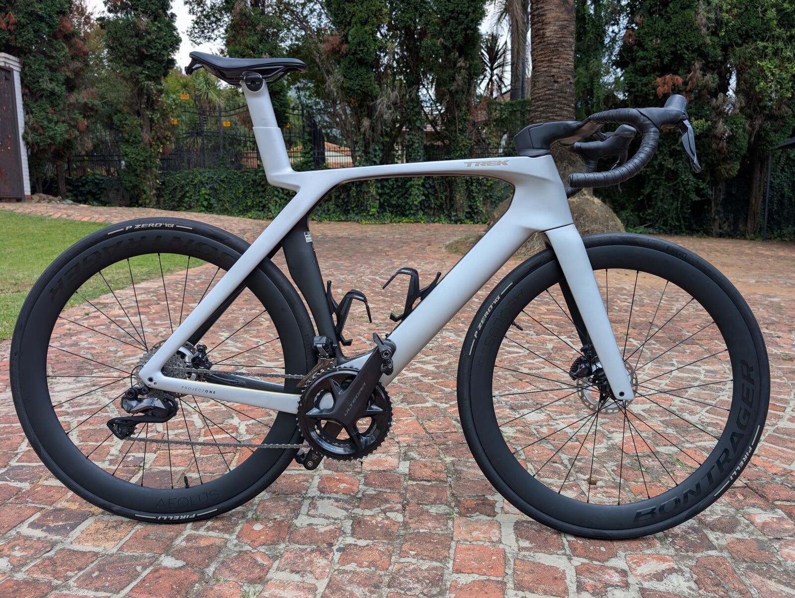 Trek Madone SLR 7 Gen 7 | Road Bikes | Bike Hub