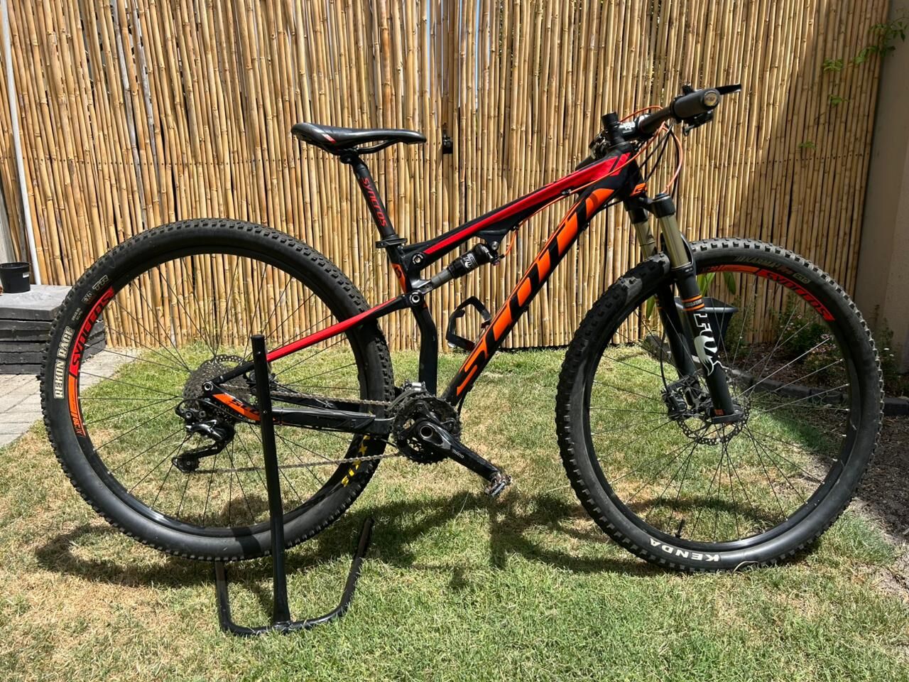 Scott Spark - Small | Dual Suspension Mountain Bikes | Bike Hub