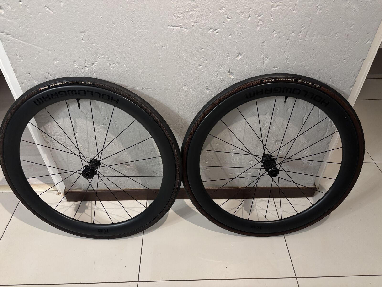 Hollowgram R-S50 disc carbon wheels | Road Bike Wheels | Bike Hub