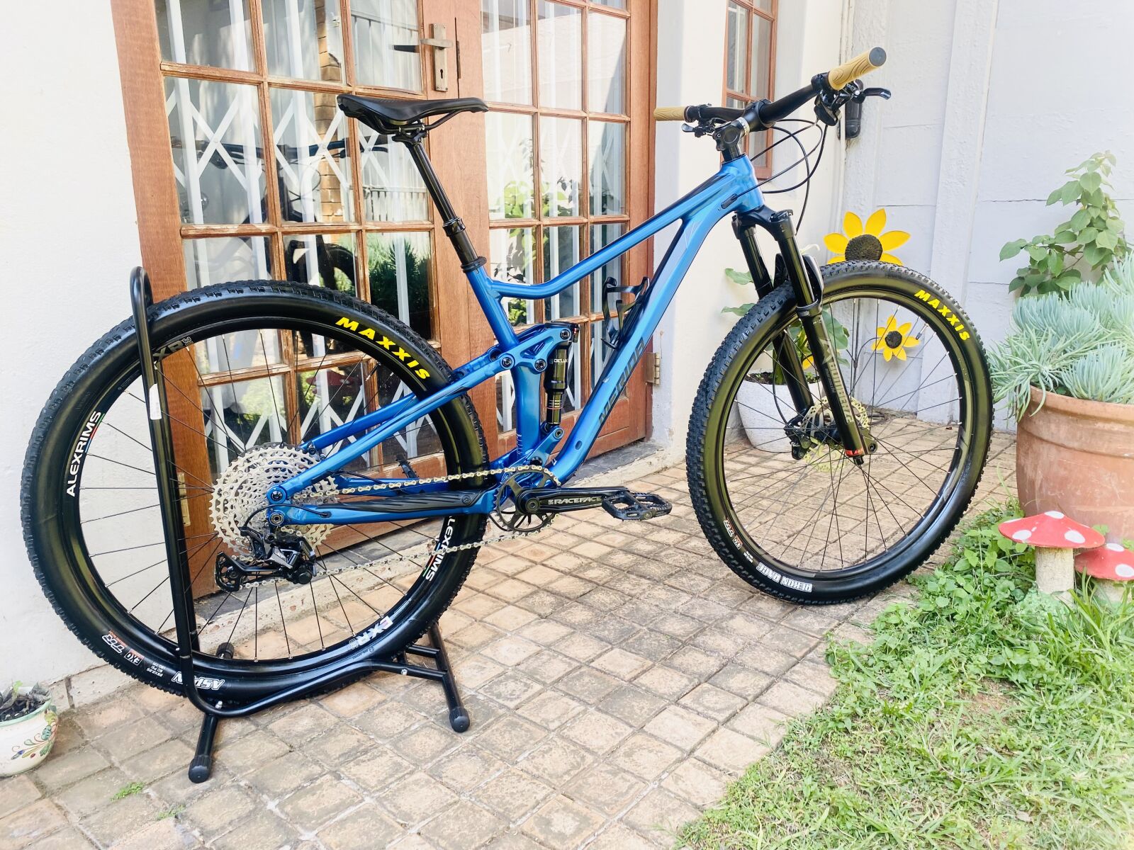 Merida 120 600 (M)-12-SPD-Deore | Dual Suspension Mountain Bikes | Bike Hub