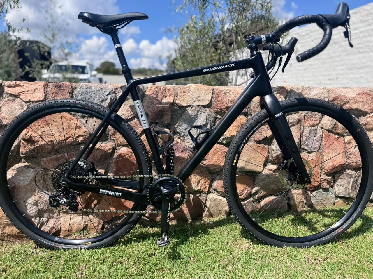 Silverback Siablo CF Carbon Gravel Bike | Gravel Bikes | Bike Hub