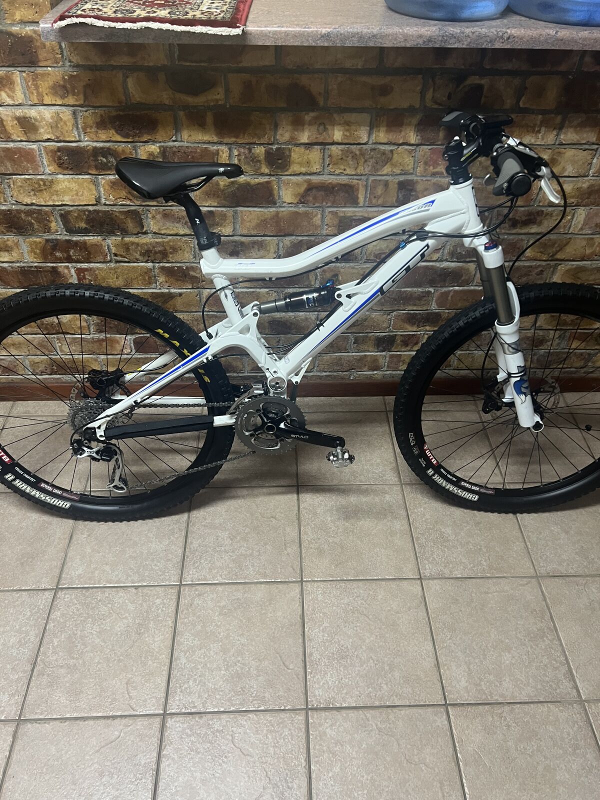 GT Duel Suspension Moutain Bike | Dual Suspension Mountain Bikes | Bike Hub