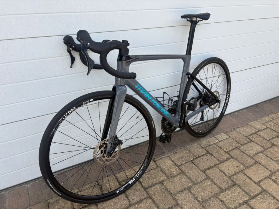 Titan Valerian Carbon Elite (L) 2025 + Power Meter | Road Bikes | Bike Hub