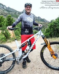 Revolution Race disc | Commuter Bikes | Bike Hub